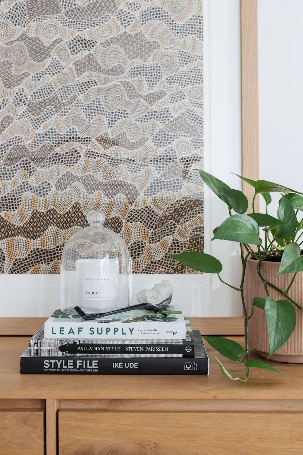 How to style a vignette: Tips to styling arrangements in your home ...