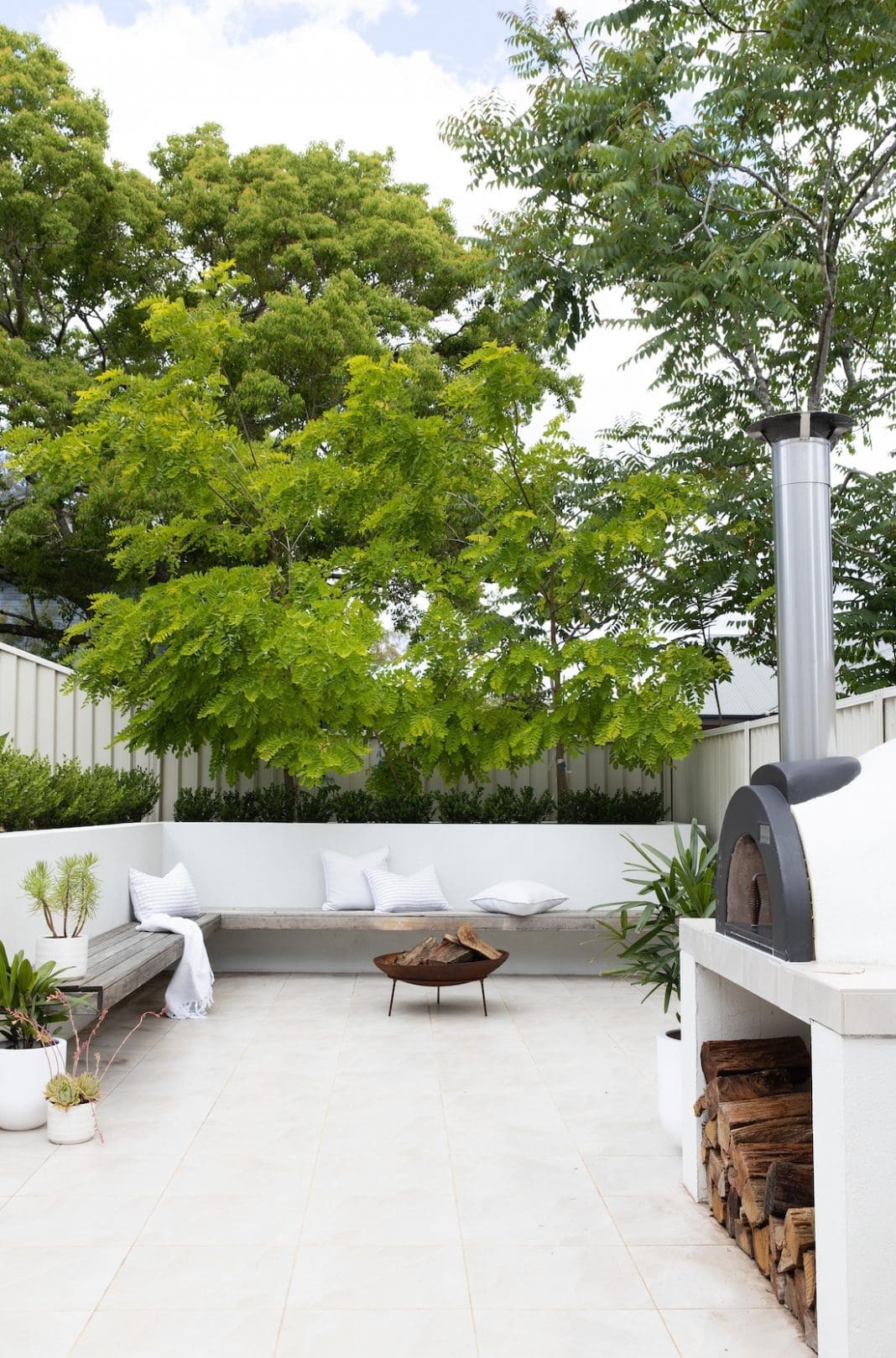 Indoor outdoor living at the Kedron Street house | Style Curator