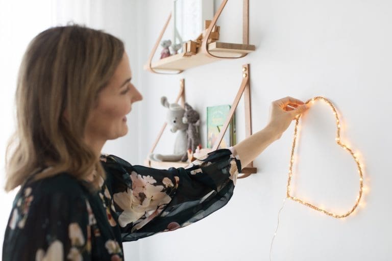 DIY heart wall light: Make a sweet wall light for your child | Style ...